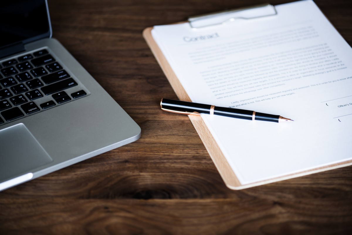 Contrat de travail : attention aux clauses « trop souples