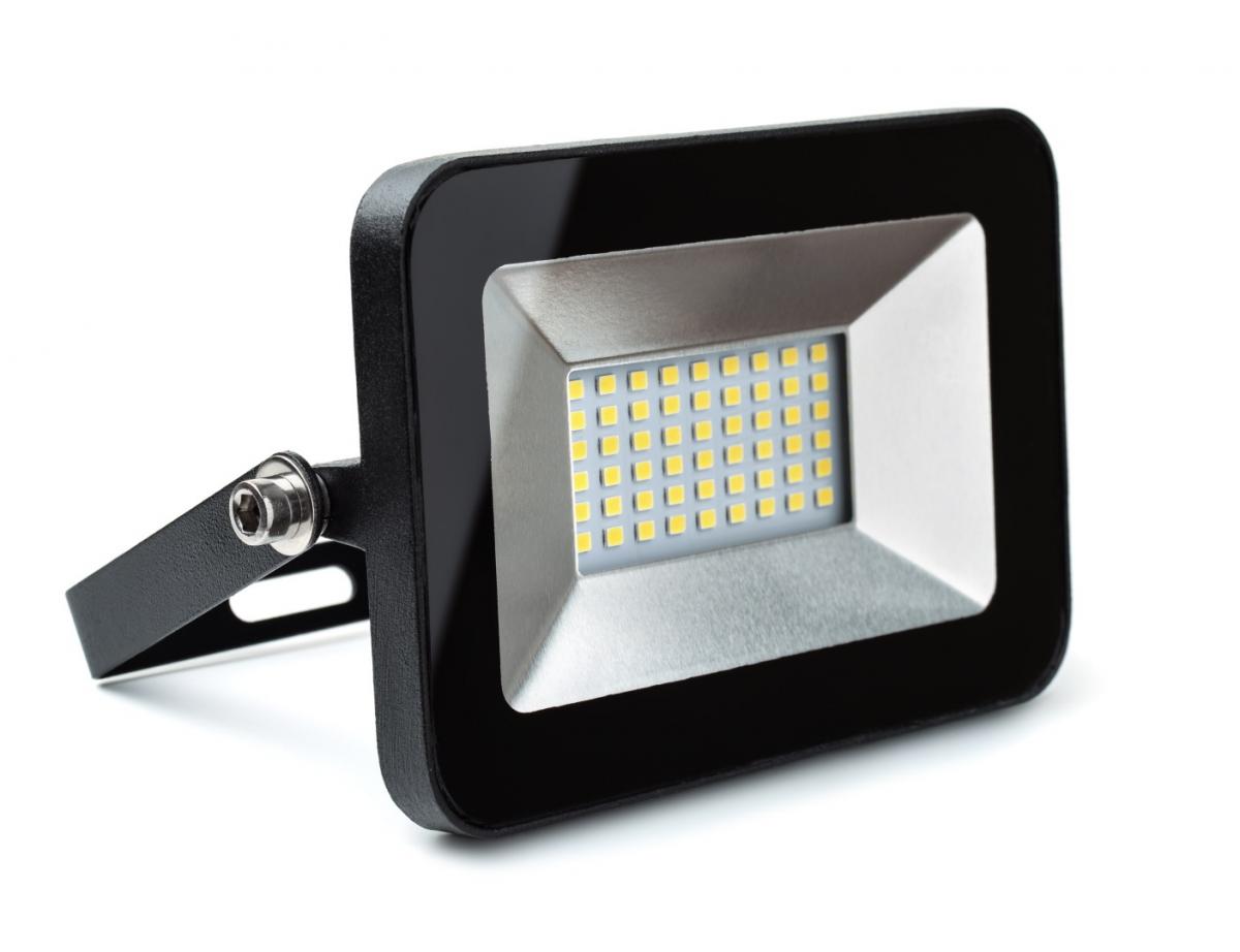 Comment choisir un projecteur LED professionnel