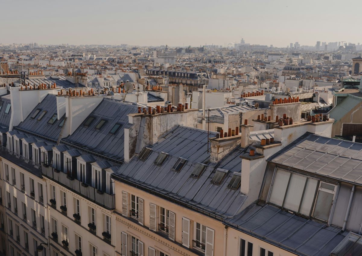 Quelles solutions pour contrer l'effet four des toits en zinc